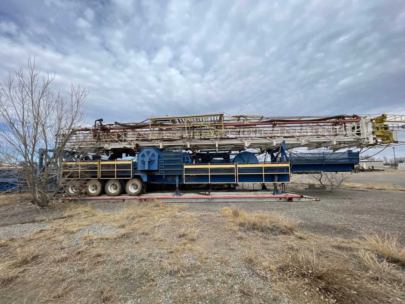 Crown 900 Drilling Rig - HENDERSON Rigs & Equipment